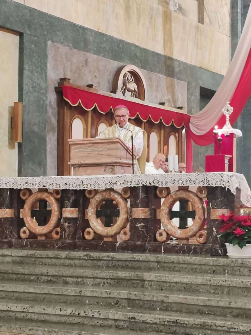 Clusane: la consacrazione dell'altare - La Voce del Popolo