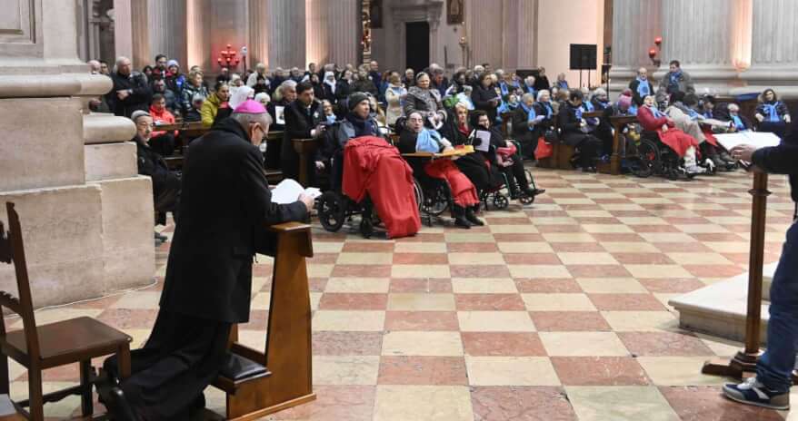 Amare portando il dolore dell’altro - La Voce del Popolo